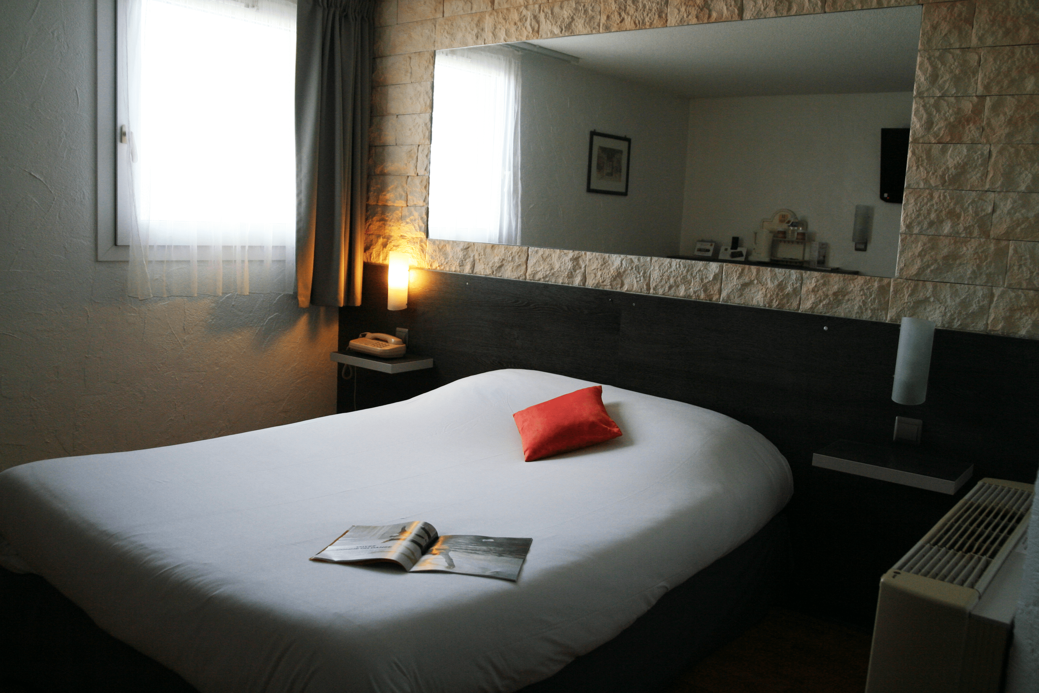 Hôtel*** Restaurant LOGIS LE RELAIS PAU LONS